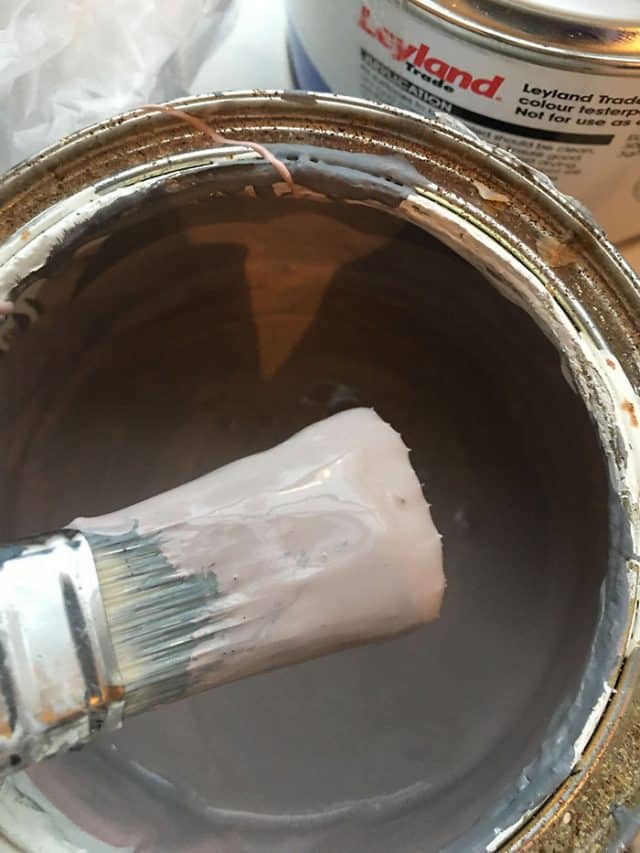 How to lay a resin garden path using Vuba resin-bound gravel DIY kits ...