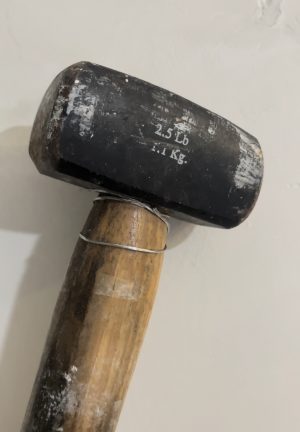 How to use Wet 'n' Fix repair pads for loose rawl plugs - Claire ...