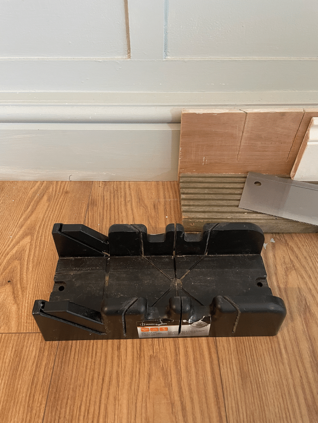 How to use a mitre box: perfect mitre cuts in simple steps - Claire ...