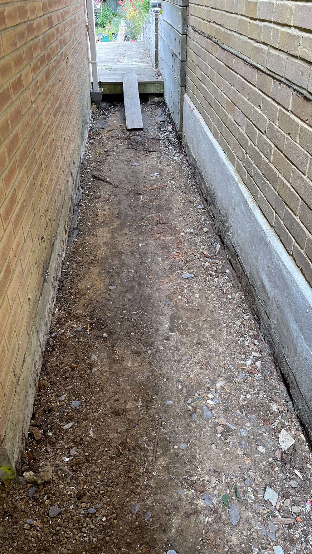 DIY Garden Path tutorial with slabs and resin-bound gravel - Claire ...