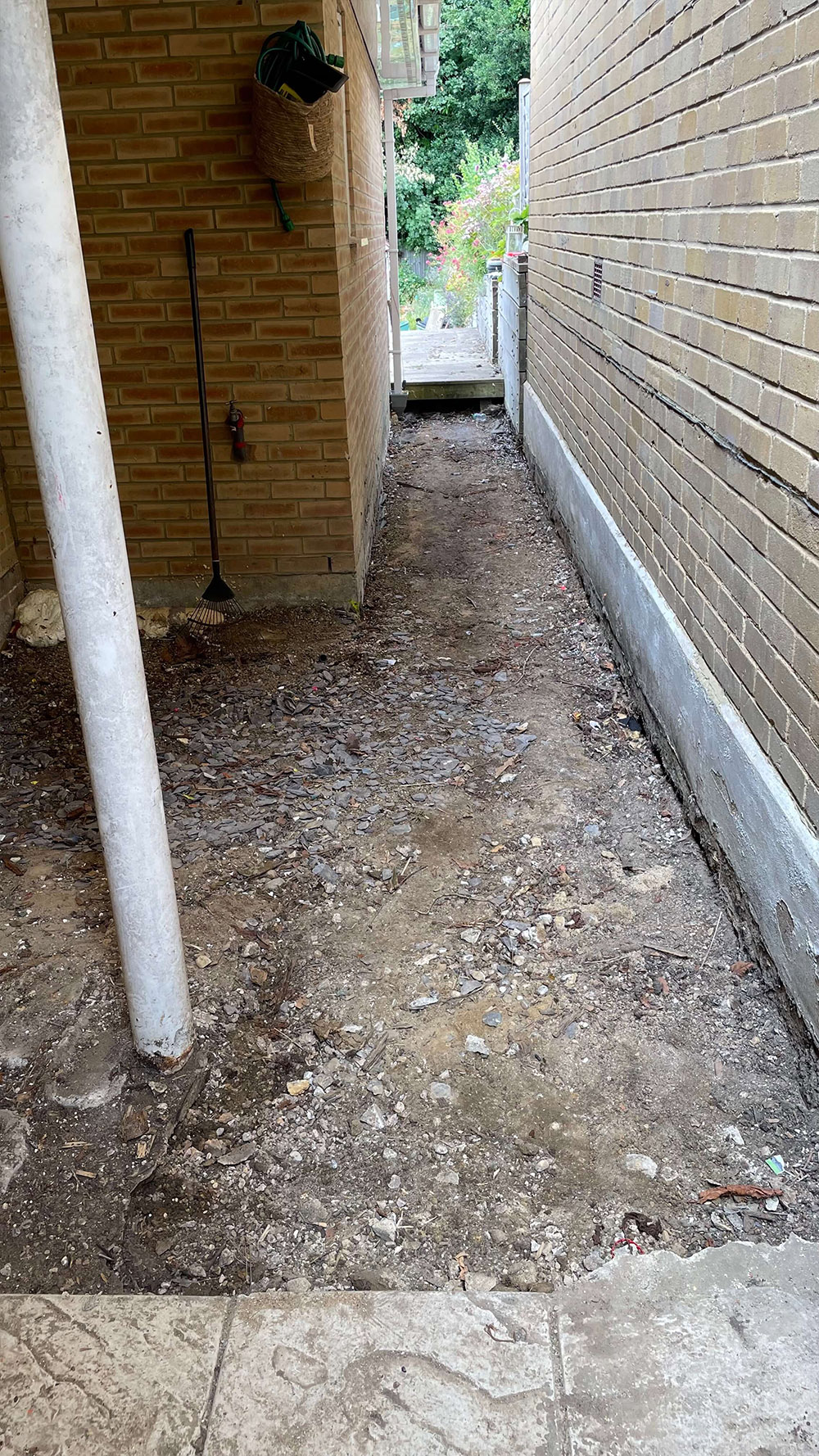 DIY Garden Path tutorial with slabs and resin-bound gravel - Claire ...