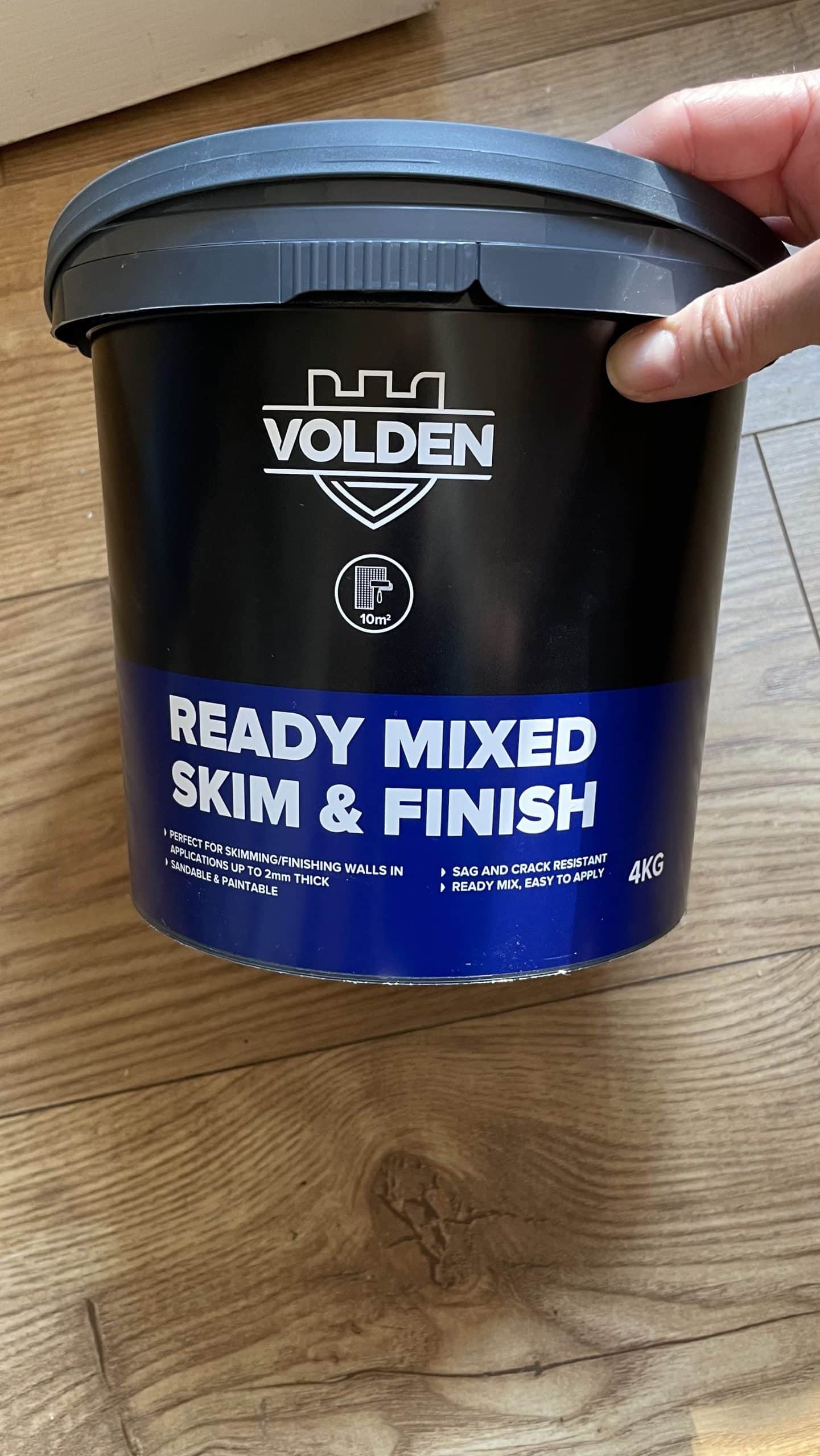 How to smooth a textured/Artex ceiling in simple DIY steps - Claire ...